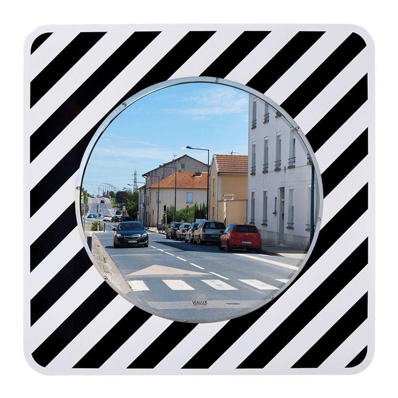 Miroir routier réglementaire, miroir optique de circulation.
